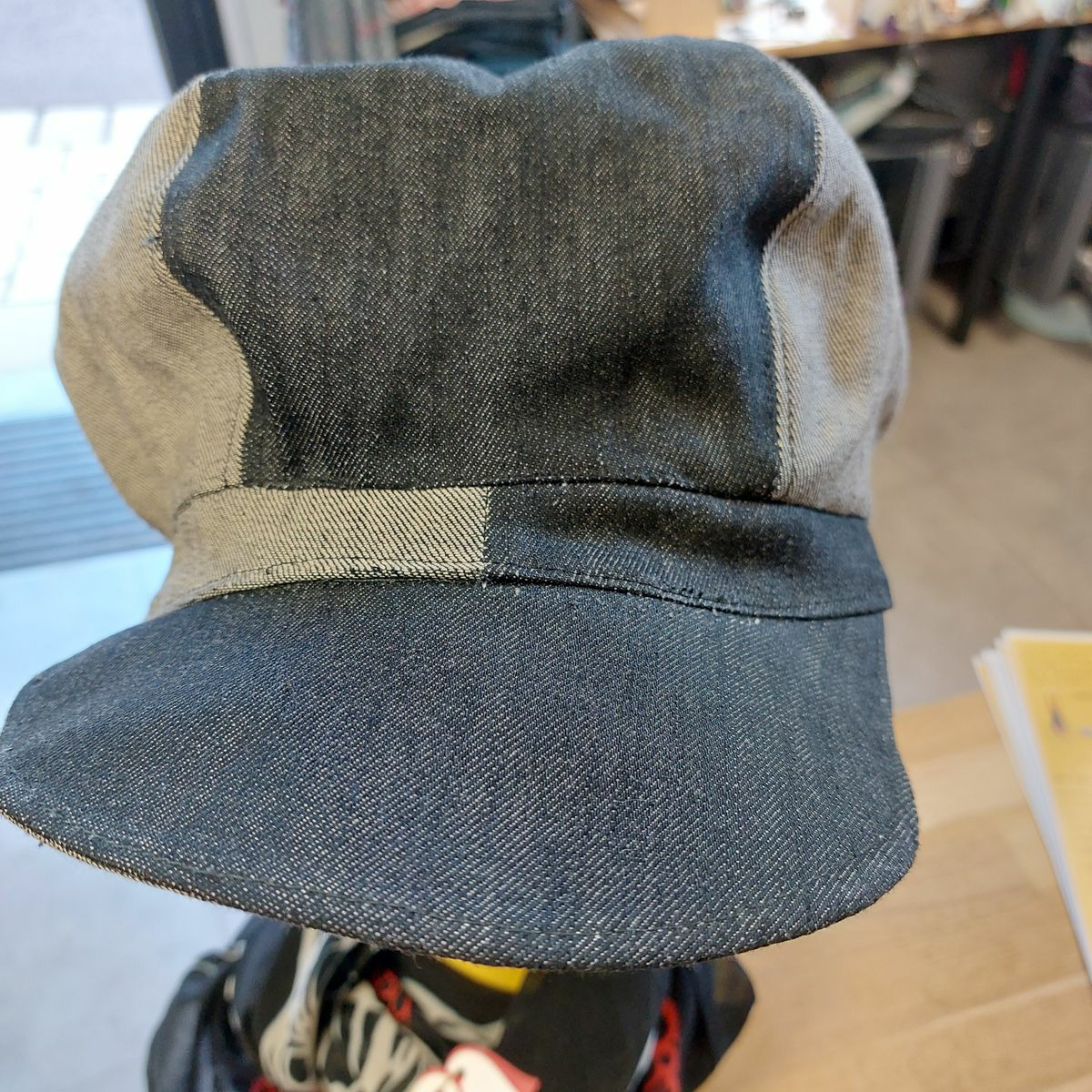 Casquette Raoul forme gavroche en jean - coeur de fil